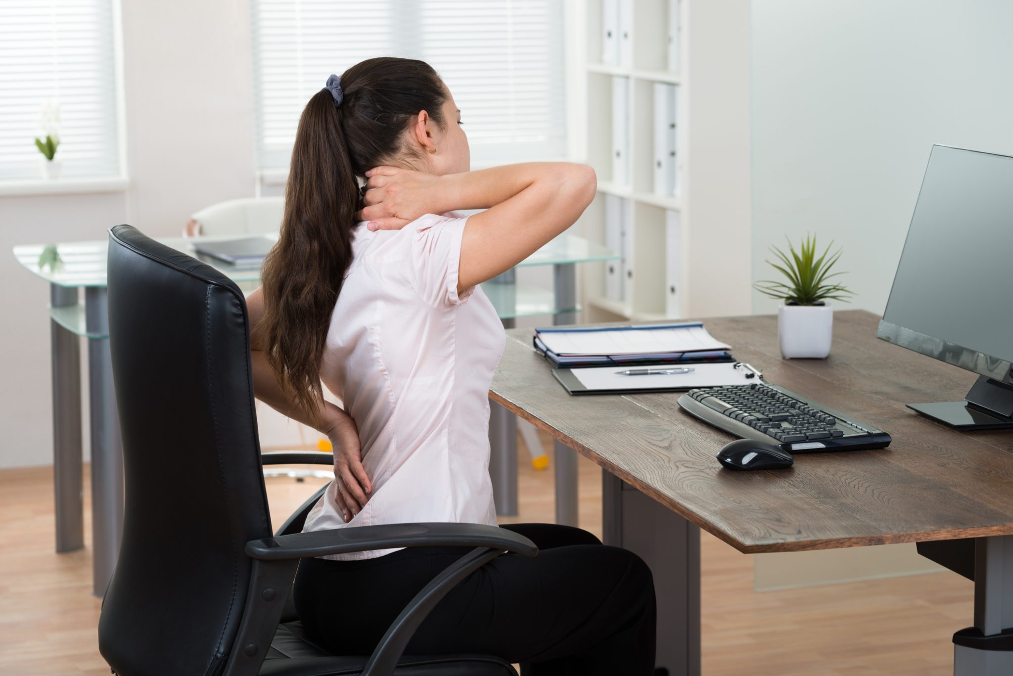 Understanding the Different Types of Back Pain | Spineart